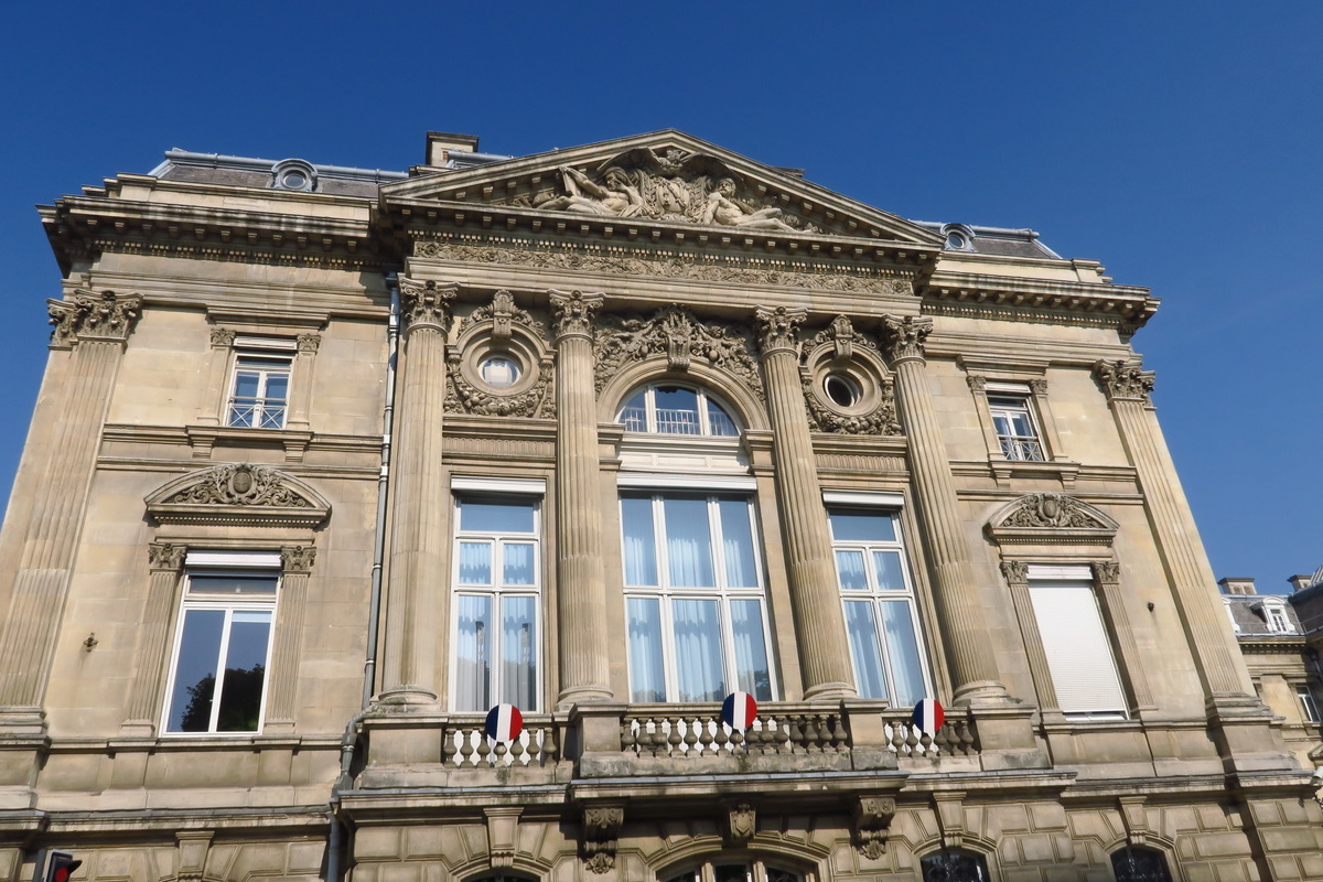 Obtenir un titre de séjour à la préfecture de police de Paris