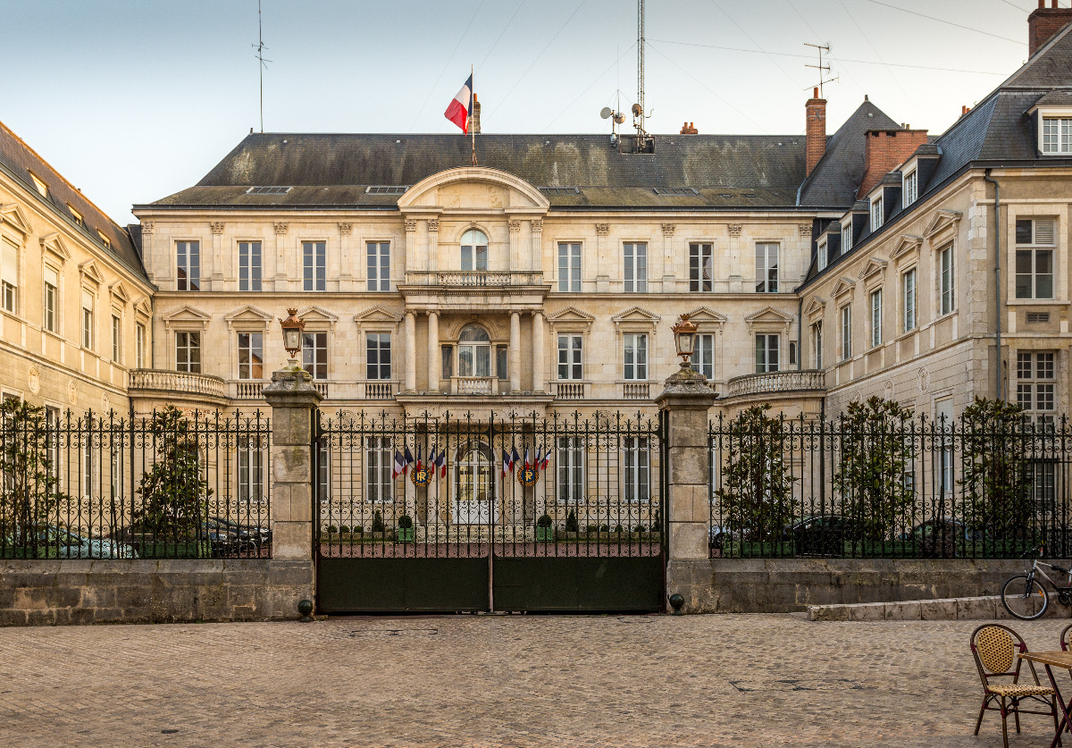 Obtenir un titre de séjour à la préfecture du Loir-et-Cher