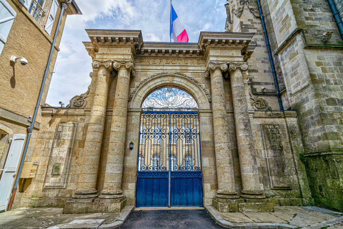 Obtenir un titre de séjour à la préfecture du Gers
